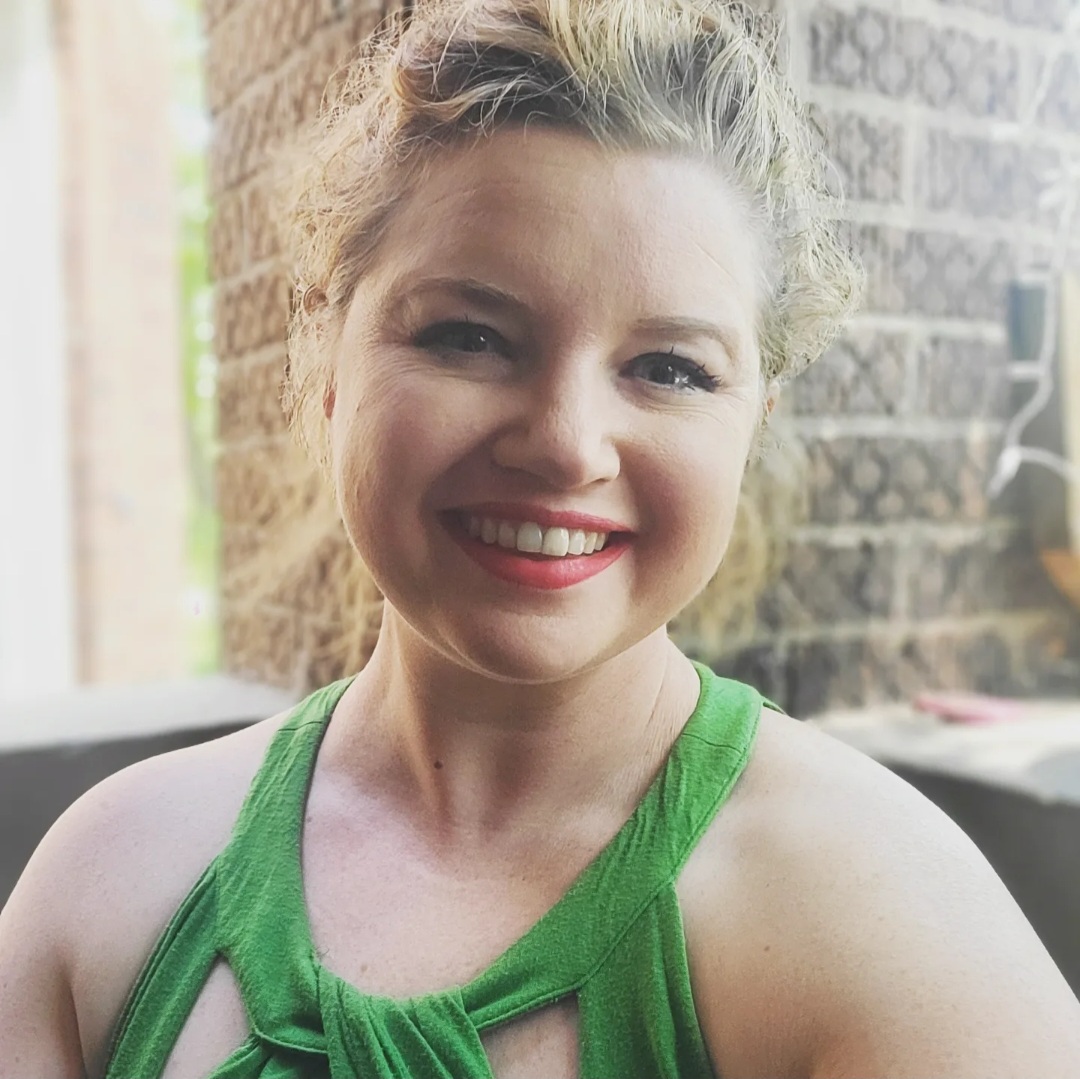 About Me – Fiona Cook